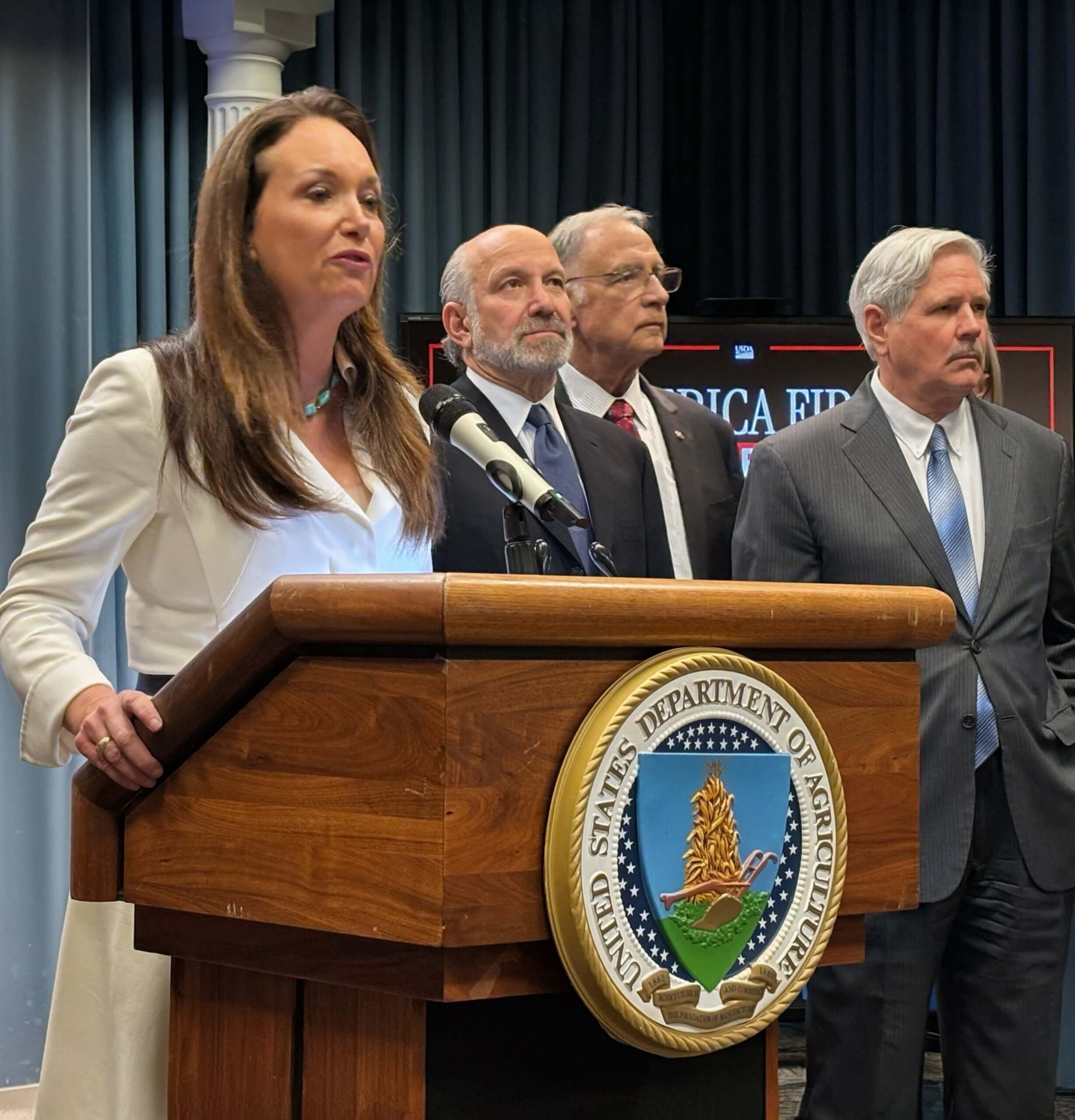 USDA Targets Fertilizer Costs with New Plan | Red River Farm Network